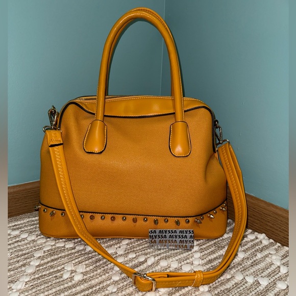 Alyssa | Bags | Alyssa Crossbodytote | Poshmark